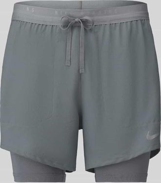 Nike Regular Fit Sportshorts mit Dri-FIT-Technologie Modell STRIDE 5IN HYBRID