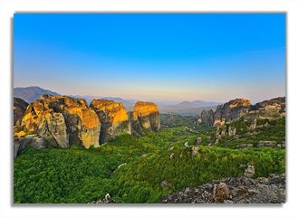 Wallario selbstklebendes Poster - Griechische Berglandschaft, Aufkleber in Premiumqualit&auml;t, Klebefolie Gr&ouml;&szlig;e: 70 x 100 cm (Riesenposter)
