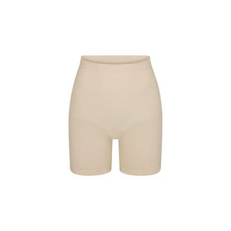 SKIMS Shorty taille-haute sculptant