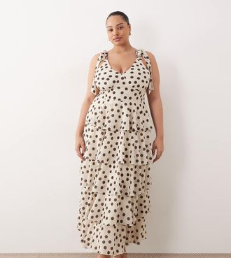 Pretty Lavish Curve Fiore - Robe longue nou&eacute;e &agrave; pois et volants - Cr&egrave;me et marron-Blanc