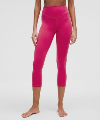 lululemon Wunder Under Crop Leggings mit hohem Bund aus f&uuml;r Frauen - 58 cm - Gr&ouml;&szlig;e 10 in Raspberry Coulis