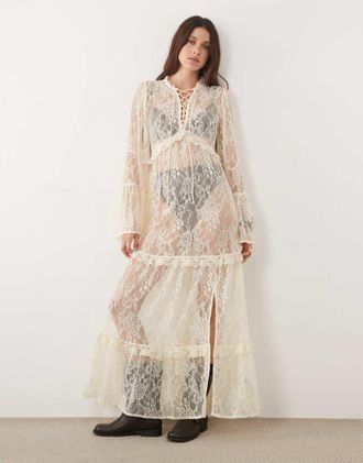 Miss Selfridge mehrlagiges Maxikleid aus Spitze-Wei&szlig;