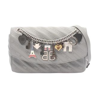 Balenciaga Pre-owned Vintage Quilted Shoulder Bag with Charms - - Pre-owned - Damen - Grau - ONE SIZE