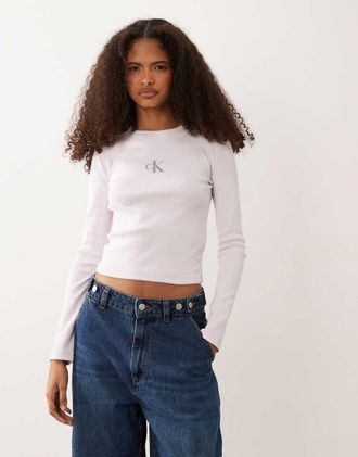 Calvin Klein Jeans Monologo Langarm-T-Shirt in Babyrosa