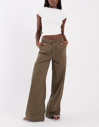 Levi's Cinch Wide-Leg-Fatigue-Hose aus Leinenmix in Braun