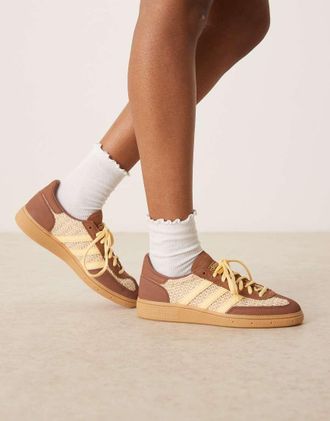 adidas Originals Handball Spezial - Baskets à semelle en caoutchouc - Marron et jaune
