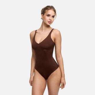 creamy fabrics Shiny Sculpting String-Body