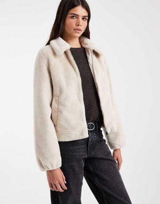 Vero Moda manteau court en fausse fourrure douce couleur avoine-Blanc