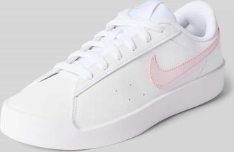Nike Sneaker mit Logo-Detail