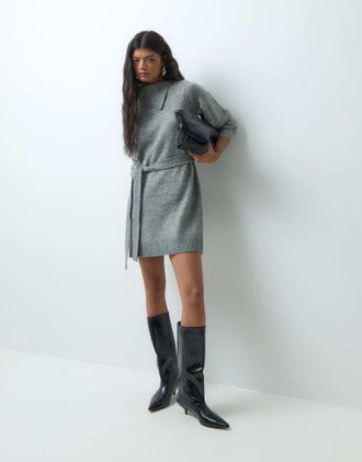 Vero Moda Strick-Minikleid mit langen &Auml;rmeln, Schlitz-Ausschnitt und Taillenband zum Binden in Grau