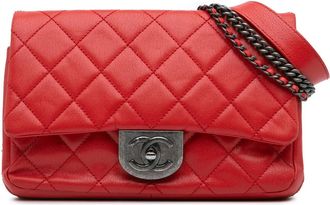 Chanel Hobo Bags - Small Quilted Goatskin Double Carry Waist Chain Fl - Gr. unisize - in Rot - f&uuml;r Damen