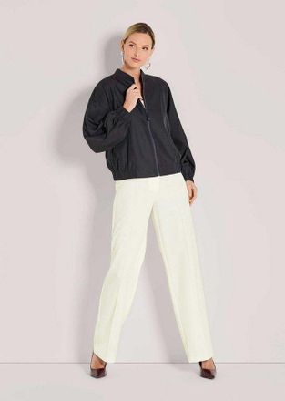 Madeleine Outdoorjacke Sportlicher Damenblouson mit Zipper Eleganter Look mit Strickb&uuml;ndchen und Falten