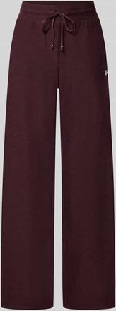 Fabletics Wide Fit Sweatpants mit Label-Detail Modell CLOUD