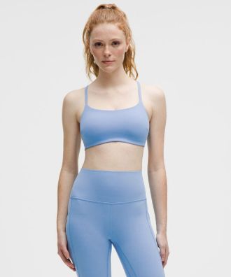 lululemon Wunder Train Racer-BH mit Tr&auml;gern Leichter Halt C/D-Cups f&uuml;r Frauen - Gr&ouml;&szlig;e 10 in Pool Party