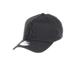 New Era New York Yankees MLB Black on Black 9Forty A-Frame Snapback Cap - One-Size