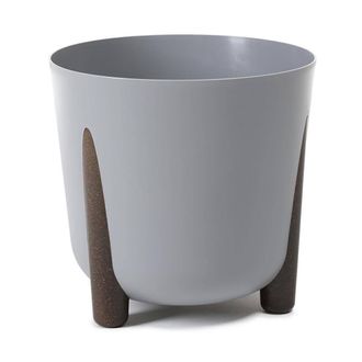 HowHomely Grau Blumentopf Kunststoff mit Braunen F&uuml;&szlig;en | Pflanzschalen &Oslash; 25,5 x H 25,3 cm | Leichter und Stabiler Blumen&uuml;bertopf f&uuml;r Indoor oder Balkon und Terr