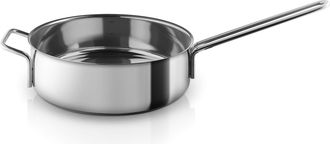Eva Solo Eva Trio | Stainless Steel Sauteuse 24 cm |Ideal zum schnellen Braten und Sautieren. Durch die tiefen Seiten eignet sich die Sauteuse auch für die Zub