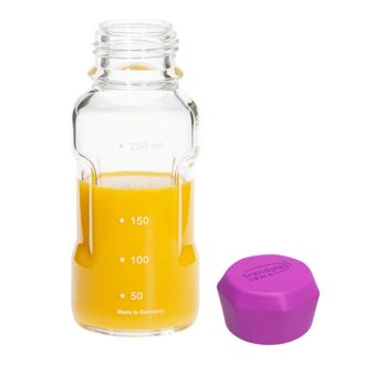 Trendglas Jena Glasflasche/Trinkflasche to go aus Borosilikatglas mit Skala - violetter Verschluss, 250 ml