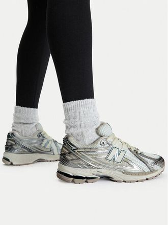 New Balance Sneakers M1906REE Silberfarben