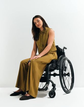 Asos ASOS ADAPTIVE pantalon casual couleur tabac-Neutre