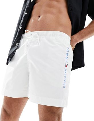 Tommy Hilfiger Original - Halblange Badeshorts in Wei&szlig; mit Kordelzug