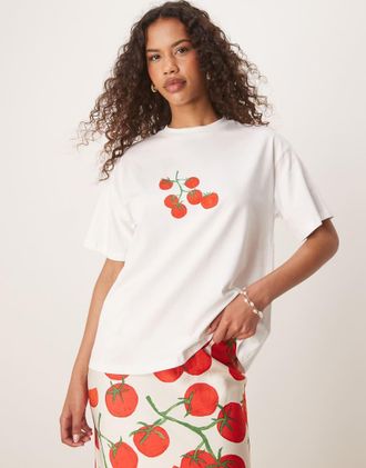 Never Fully Dressed T-shirt densemble rétréci avec motif tomates - Blanc
