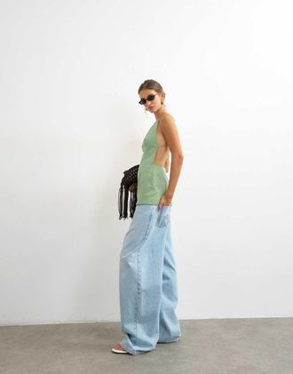 Topshop top long &agrave; bretelles au dos structur&eacute; en sauge-Vert