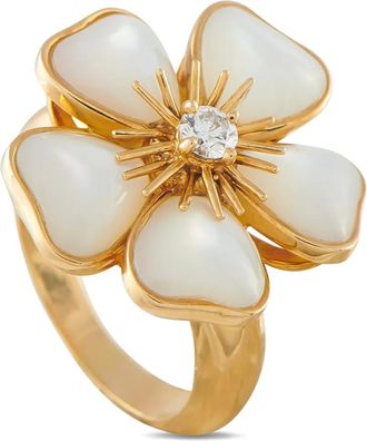 Van Cleef & Arpels mother-of-pearl flower ring - Gold