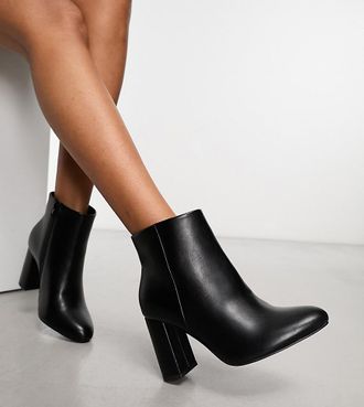 Yours Clothing Wide Fit - Spitze Stiefeletten in Schwarz mit Absatz, weite Passform