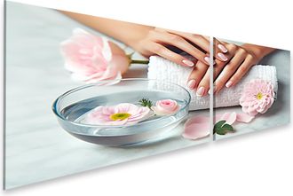 Islandburner Bild auf Leinwand Elegante Hände mit französischer Maniküre und rosa Blumen Spa Nail Nagel Studio Bilder Wandbilder Poster