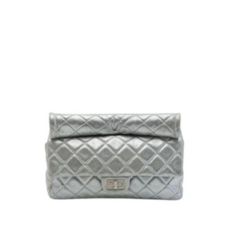 Chanel Pre-owned Quilted Lambskin Clutch - - Pre-owned - Damen - Grau - ONE SIZE
