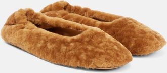 Dries Van Noten Ballerinas aus Shearling