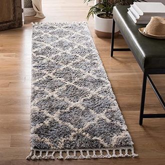 Safavieh Tapis marocain Shaggy pour Salon, Salle à Manger, Chambre à Coucher - Collection Berbère à Franges - Poils Courts - Gris et crème - 61 x 244 cm