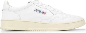 Autry Low-Top Sneaker - White Leather Sneakers With Perforated Detailing - Gr. 41 (EU) - in Wei&szlig; - f&uuml;r Damen