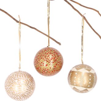Guru Shop Upcycling Weihnachtskugel 3er Geschenk Set aus Pappmachee, Handbemalter Christbaumschmuck, Kaschmirkugeln 7 cm - Muster 6