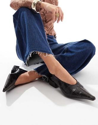 Asos Lorelei - Halbhohe Ballerinas aus hochwertigem Leder in Burgunderrot