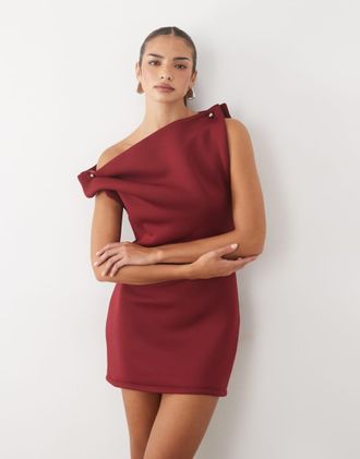 Asos hochgeschlossenes Minikleid mit silberfarbenen Metall-Details in weinrotem Scuba-Stoff