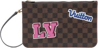 Louis Vuitton pochette en Damier Ébène Travel Patches Neverfull (2018) - Marron