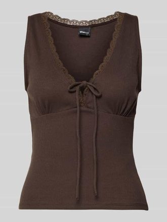 Gina Tricot Tr&auml;gertop in Ripp-Optik mit Spitzenbesatz