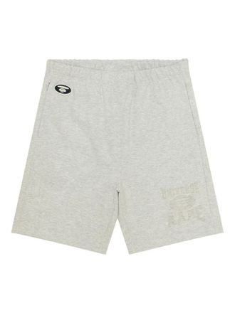 Aape By A Bathing Ape short à patch logo - Gris
