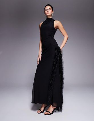 Asos Robe longue fendue &agrave; dos nu avec d&eacute;tail en fausse fourrure - Noir