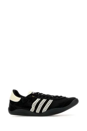 adidas Unisex Karintha Sneaker Black Fabric