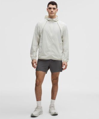 lululemon Fast and Free Lined Running Short 5 f&uuml;r M&auml;nner - Gr&ouml;&szlig;e 2XL in Onyx Grey