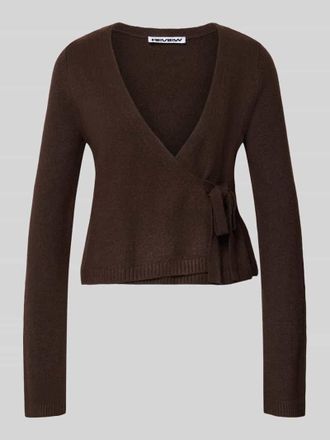 Review Strick-Cardigan in Wickeloptik