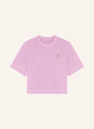 On Cropped-Shirt Train-T Crop pink