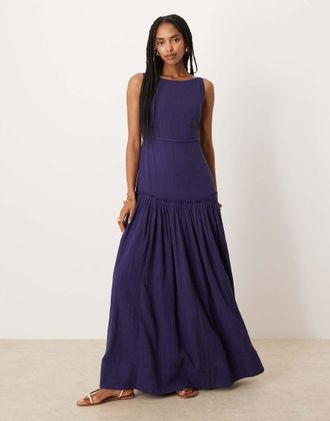 Asos Robe longue en tissu lavé avec encolure bateau et détails cousus - Bleu encre