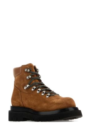 Bottega Veneta Womens Caramel Suede Lug Ankle Boots Stivali