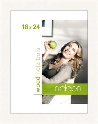 Nielsen Design Bilderrahmen, 18 x 24 cm, Holz, Wei&szlig;, Fotorahmen zum Auftstellen und Aufh&auml;ngen im Hoch- & Querformat, Echtglas, Essential