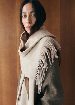 Mango Schal mit fransigen Abschl&uuml;ssen sandfarben - Damen - Einheitsgr&ouml;&szlig;e - MANGO