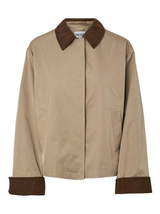 Pieces Kurzjacke PCJORMA SHORT LIGHT JACKET NOOS BC mit farblich abgesetztem Kragen und B&uuml;ndchen